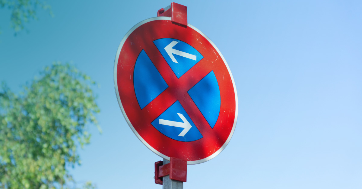 Halteverbot Pfeile Erklärung – Das bedeuten die verschiedenen ...